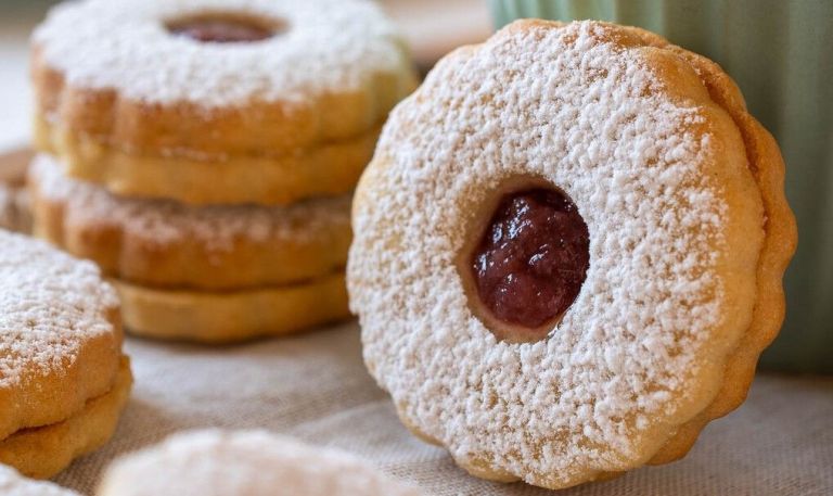 Galletas irresistibles: Ojitos de Buey con un toque de mermelada casera ...