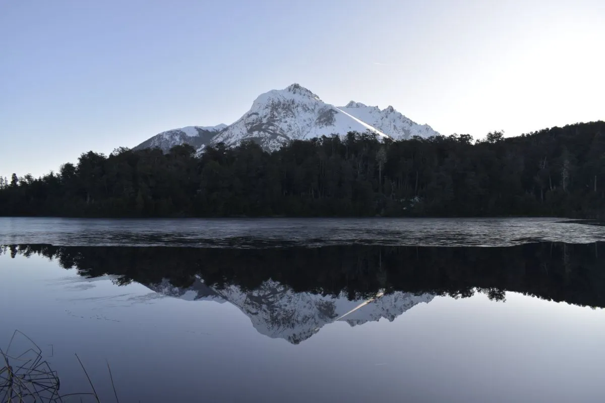 Videos y fotos: Lagos congelados en Bariloche por el frío extremo ...
