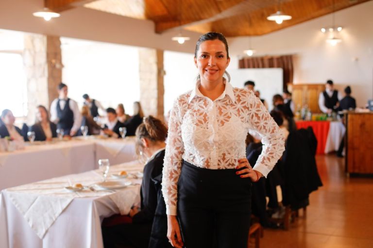 Día de la Mujer Policía: la agente que busca ser reina de la Nieve ...