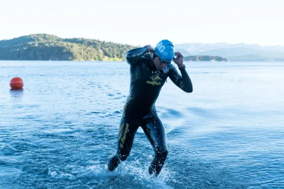 El triatlón vivió una jornada espectacular con el Escape de la Isla ...