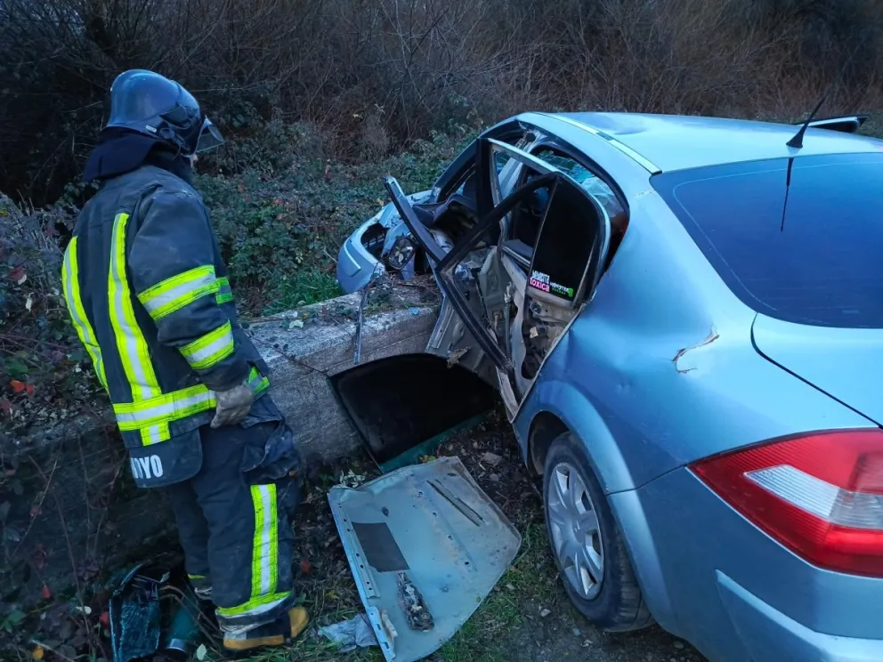 Impactante despiste y choque en Ruta 40 sur | Diario El Cordillerano
