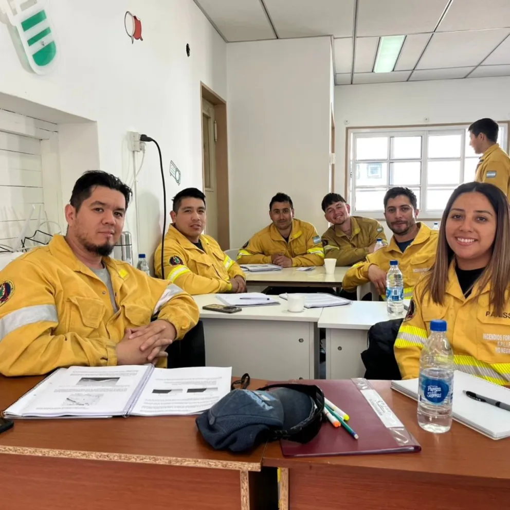 Siete combatientes de Splif Bariloche están realizando el curso de Jefe ...