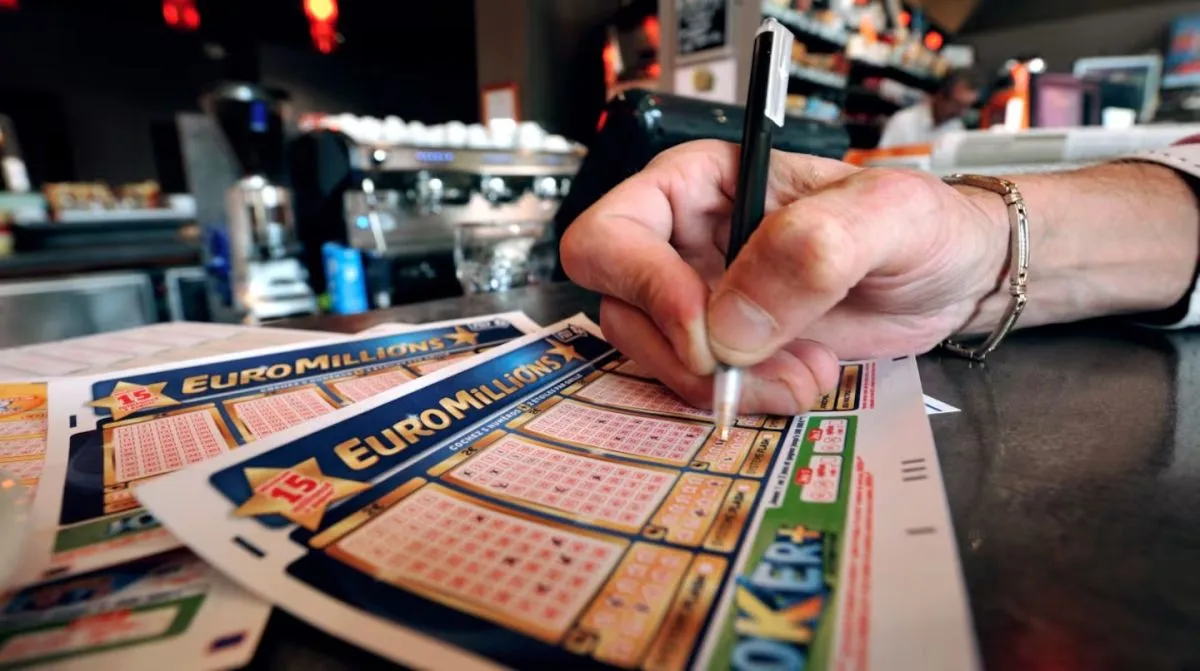 Compraron por primera vez un ticket de lotería y ganaron 250 millones ...