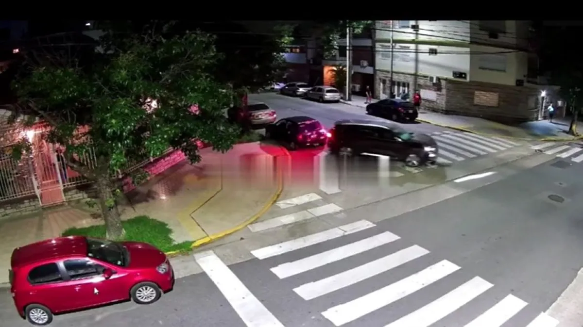 Video Manejaba Alcoholizado Chocó A Cuatro Autos Estacionados Y El